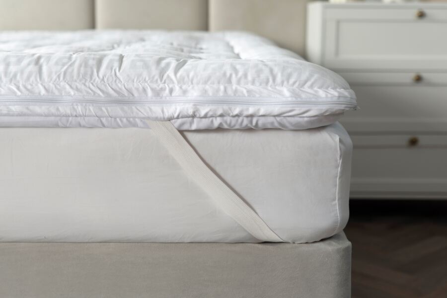 Hotel Suite Dual Layer Mattress Topper | Belledorm
